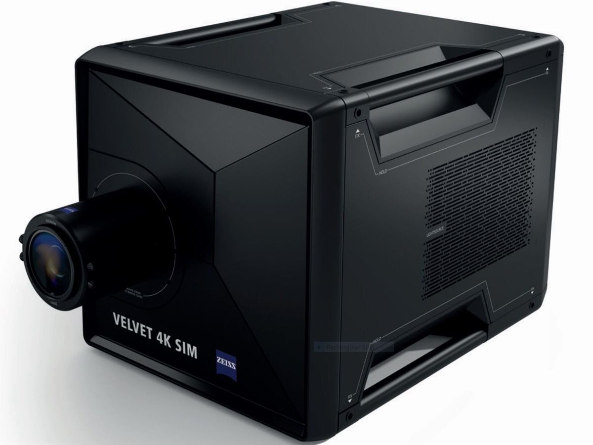 ZEISS and Aechelon Unveil VELVET 4K SIM with 5M:1 Contrast | Halldale Group